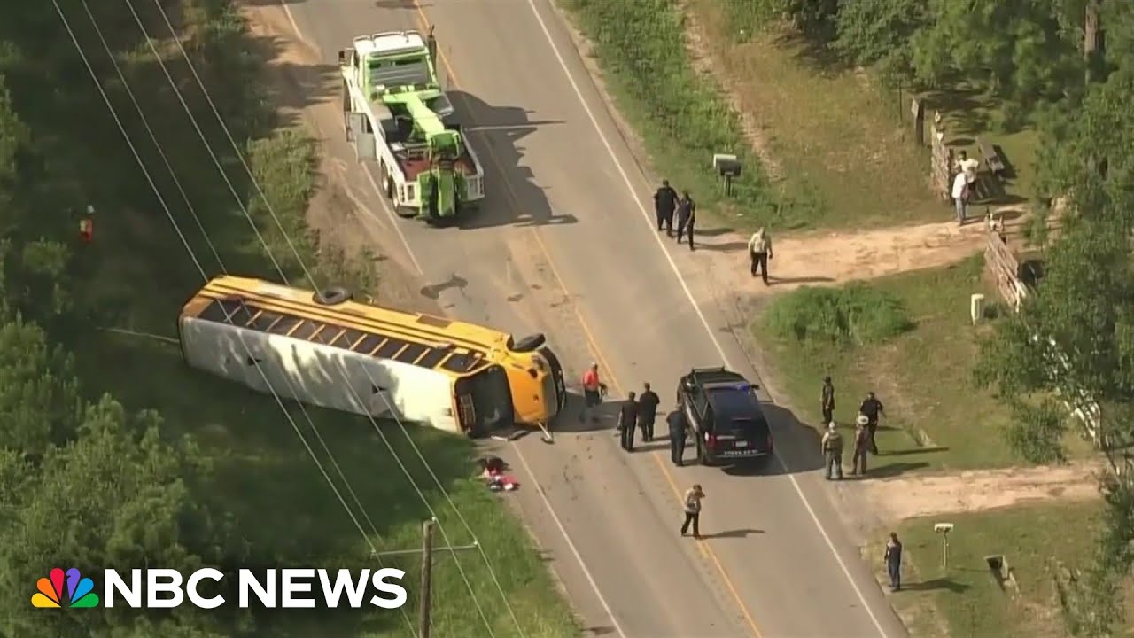 Ten injured after school bus rolls over in Texas - YouTube
