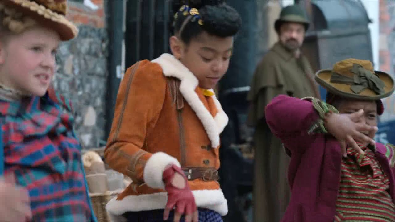 Jingle Jangle AFRICAN Dance - YouTube