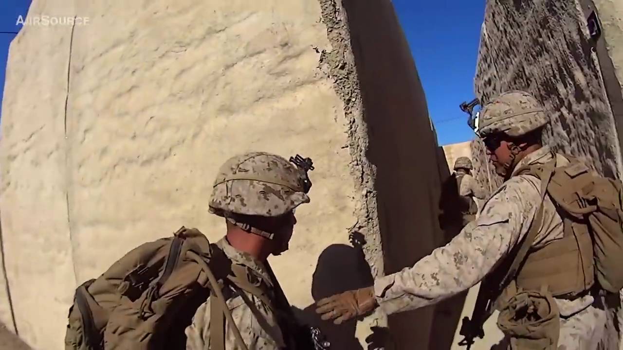 US Marines In Simulated Battlefield Infantry Immersion Trainer - YouTube