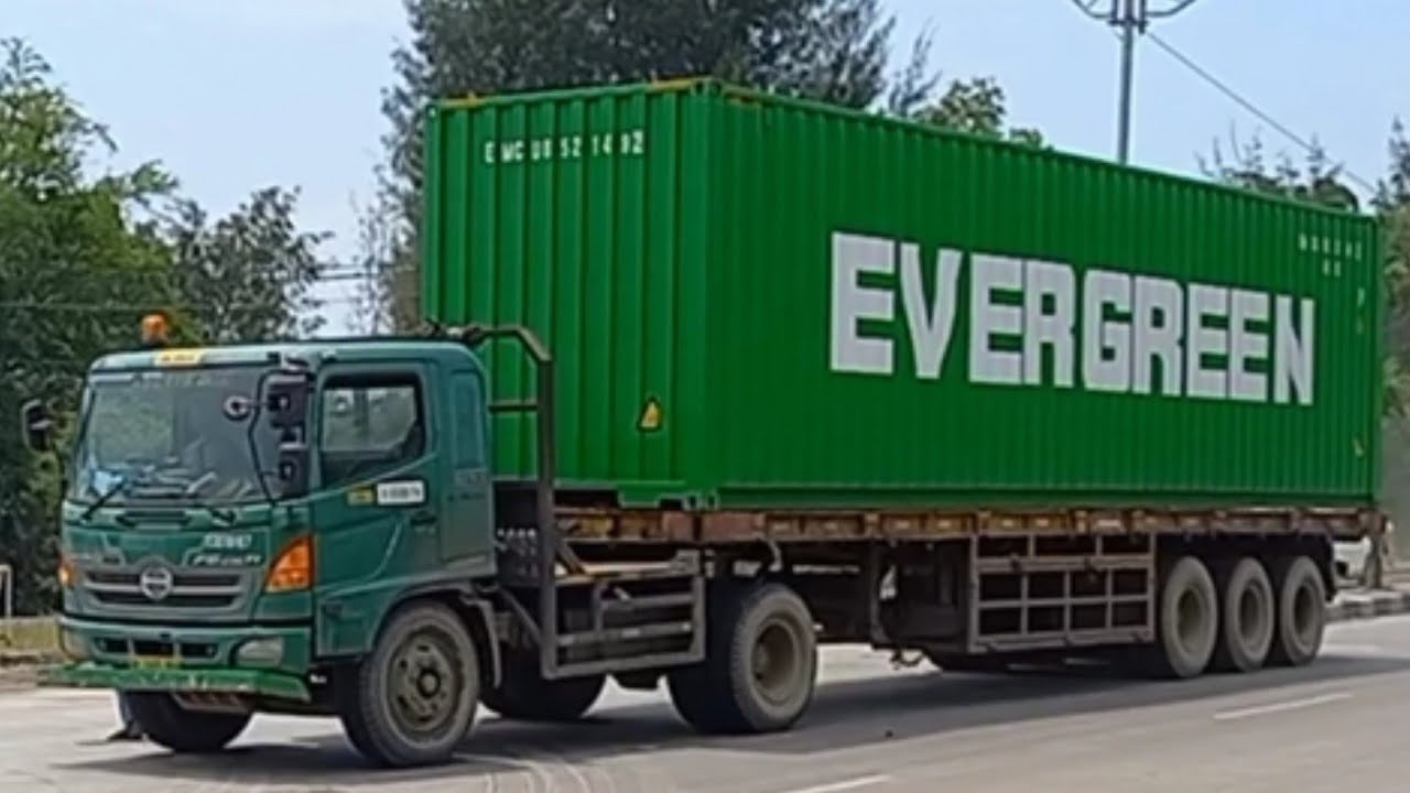 Ramai Lancar!! Mobil Petikemas, Mobil Kontainer, Mobil BBM, Truk Hino ...