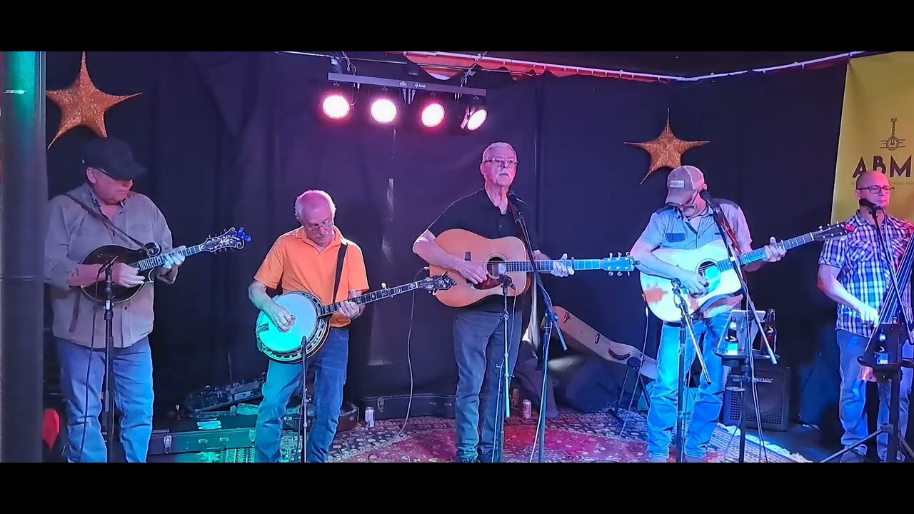 23.(Holding Things Together) Robby Arsenault, Luc Hébert At The Paysan Sat Apr 12th 2025 - YouTube