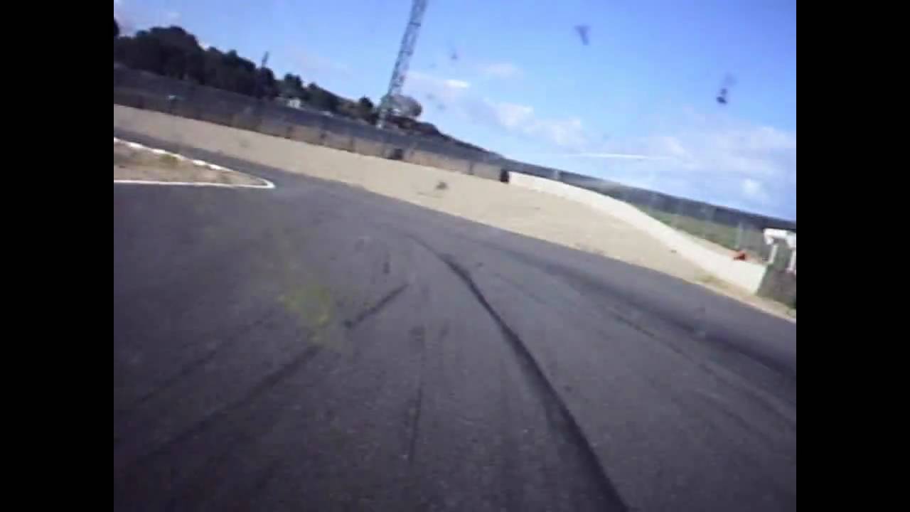 r1-vs-r1-youtube