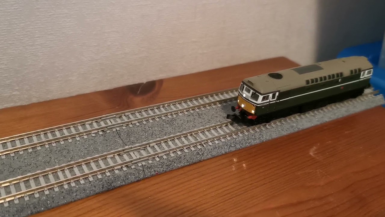 Dapol Class 26 n gauge - YouTube