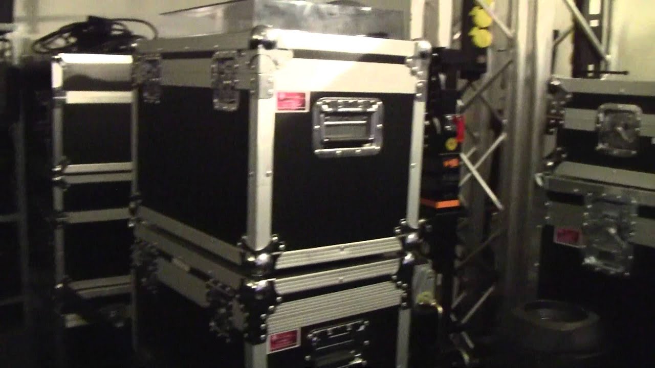 B-52 loudspeakers and crown amps - YouTube