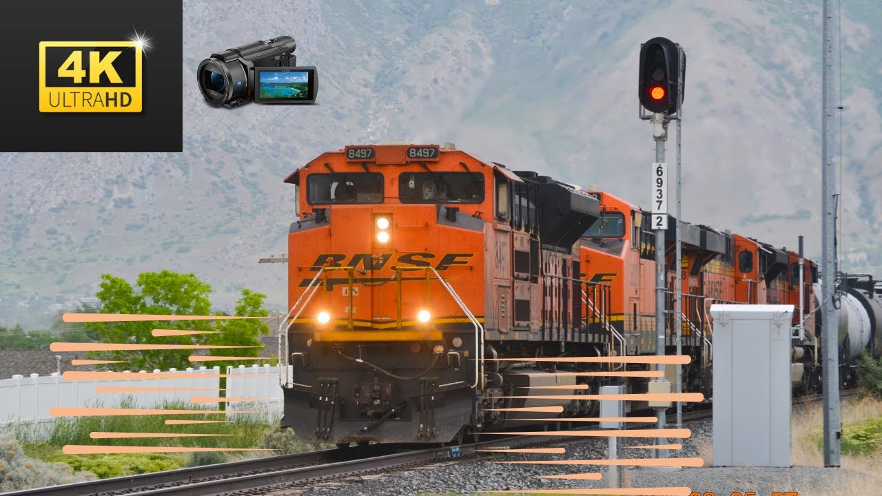 [4K] Fast American Trains! - YouTube