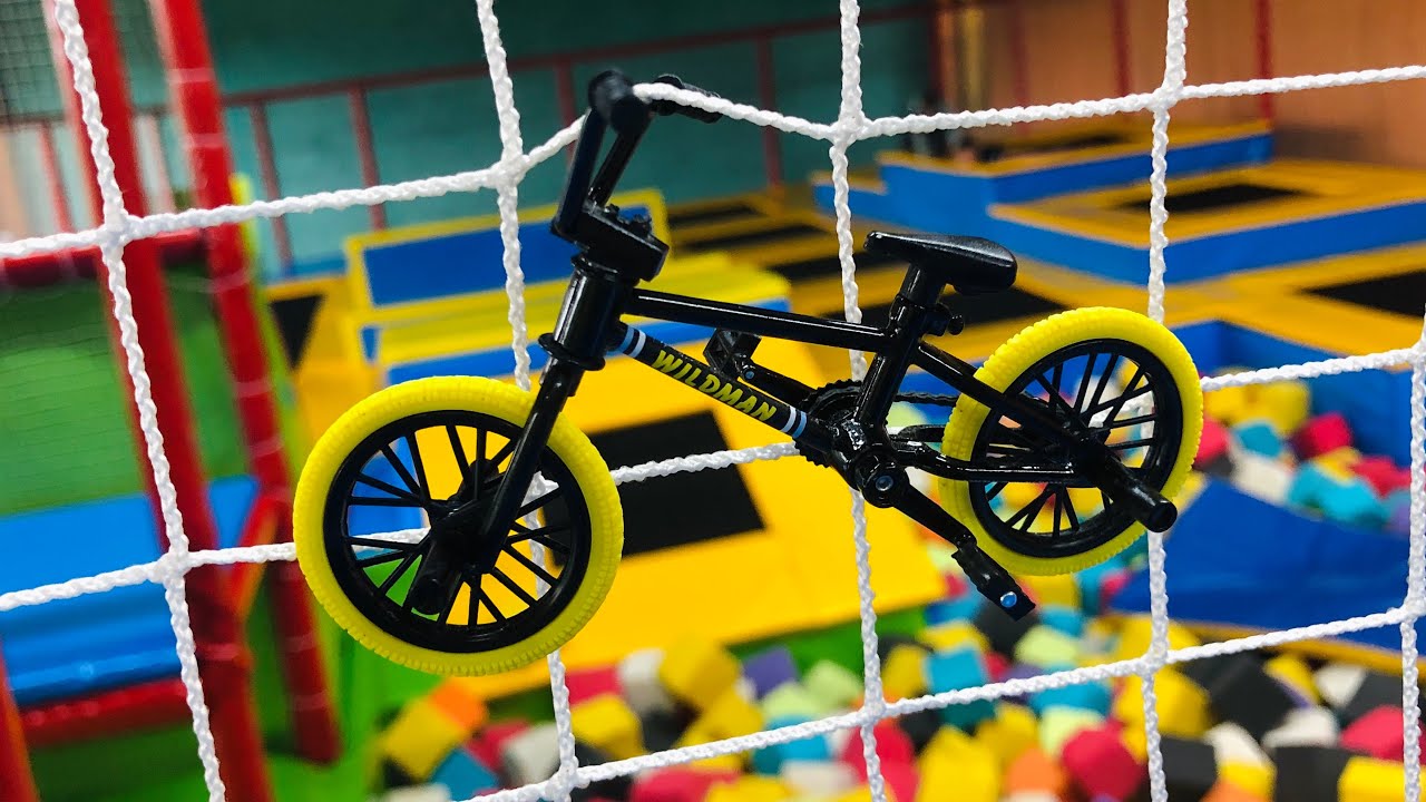 Finger BMX in trampoline hall | Tech deck | Nike Finger Shoes ...