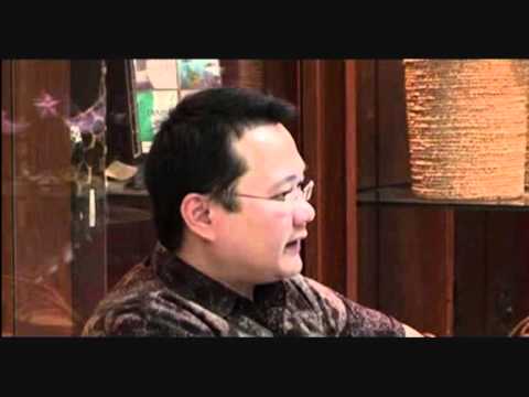 Yanuar Nasrun, secretario de asuntos políticos de la embajada de ...