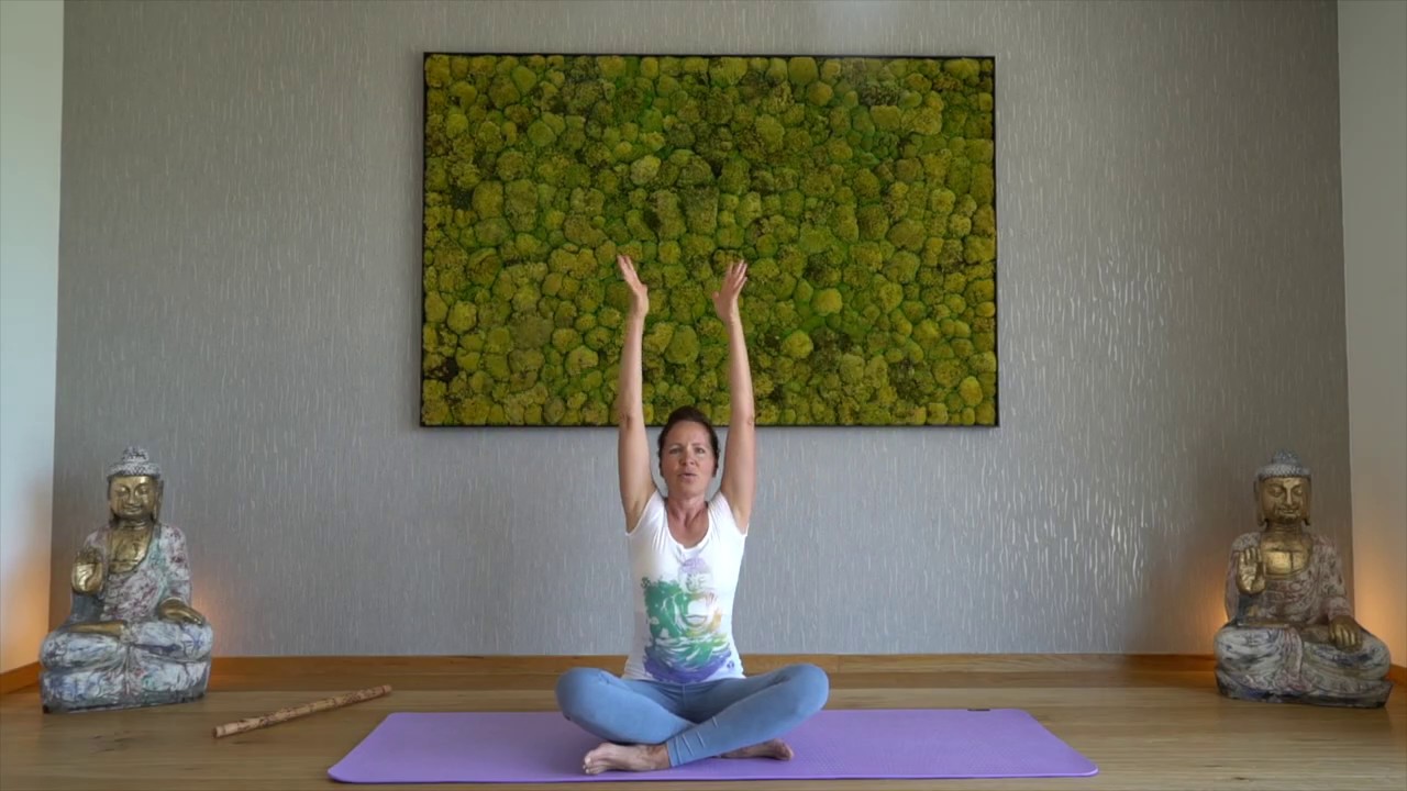 YOGA mit IRIS #4 - YouTube