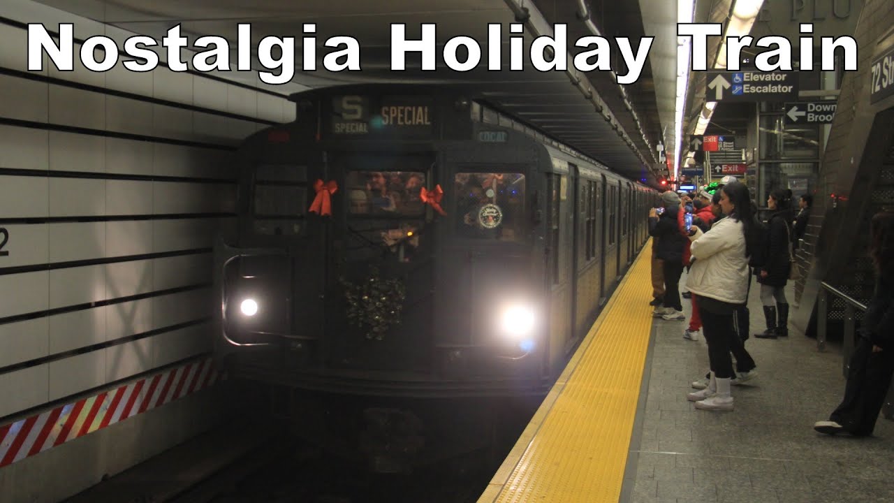 The NYC Subway Arnine Nostalgia Holiday train! - YouTube