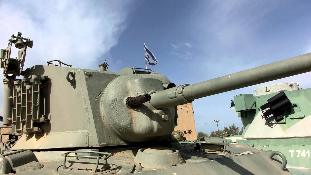 Stuart VI M5A1 Light tank WWII operated by the US and the British ...