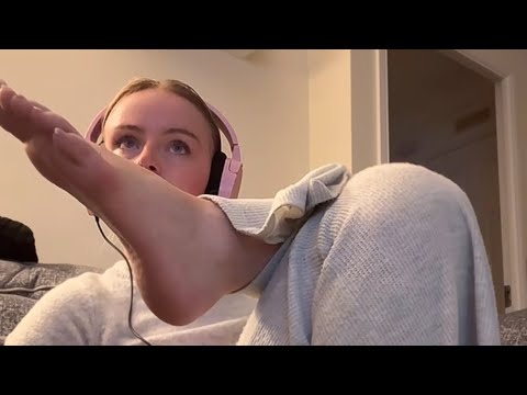 Gamer girl feet soles 