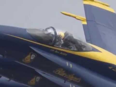 Blue Angles Up Close New York w/World Trade Towers - YouTube