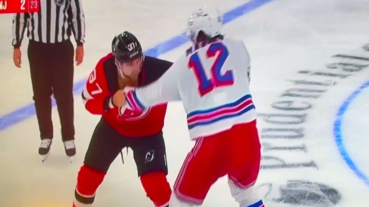 Nathan Legare vs Connor Mackey Fight | New York Rangers vs NJ Devils 2025 NHL Pre-Season ...