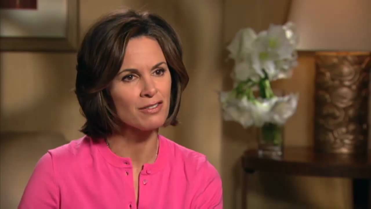 Secret Life: Mom Confesses to Alcoholism - YouTube