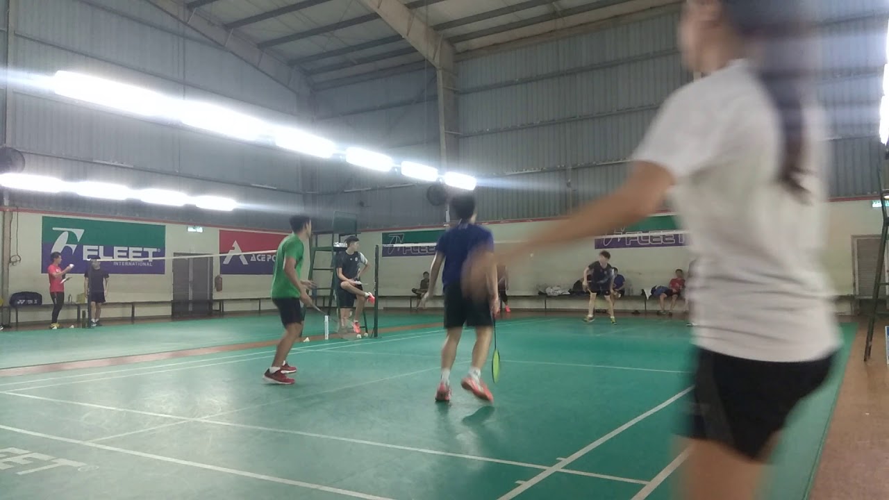 MD1 Smashing Shuttle Club vs Badminton Kaki 28/7/18 - YouTube