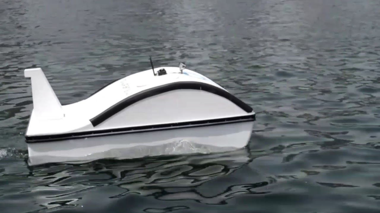 Bluephin waste collection robot - YouTube