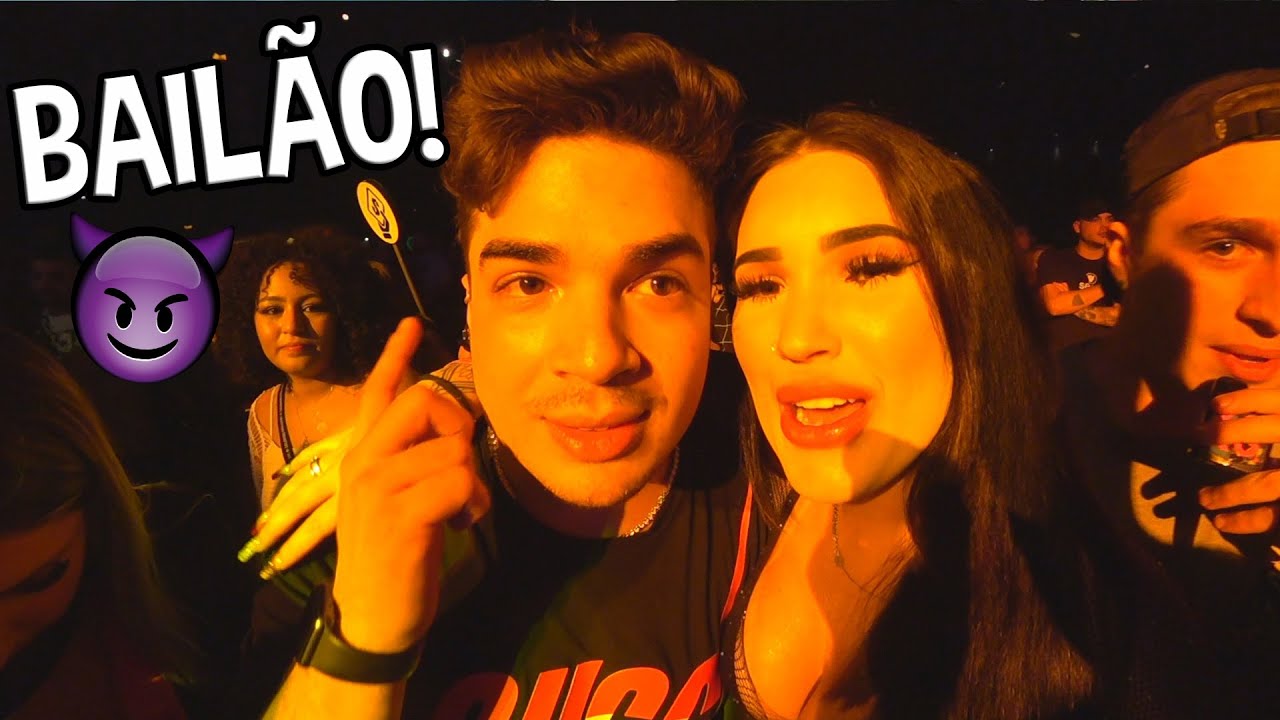 DESENCALHANDO O CARROSSEL NO BAILE DO PODEROSO! - YouTube