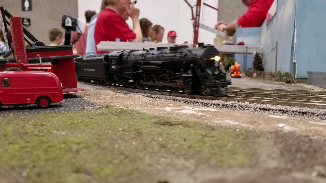 Circus train. Madison Wisconsin - YouTube