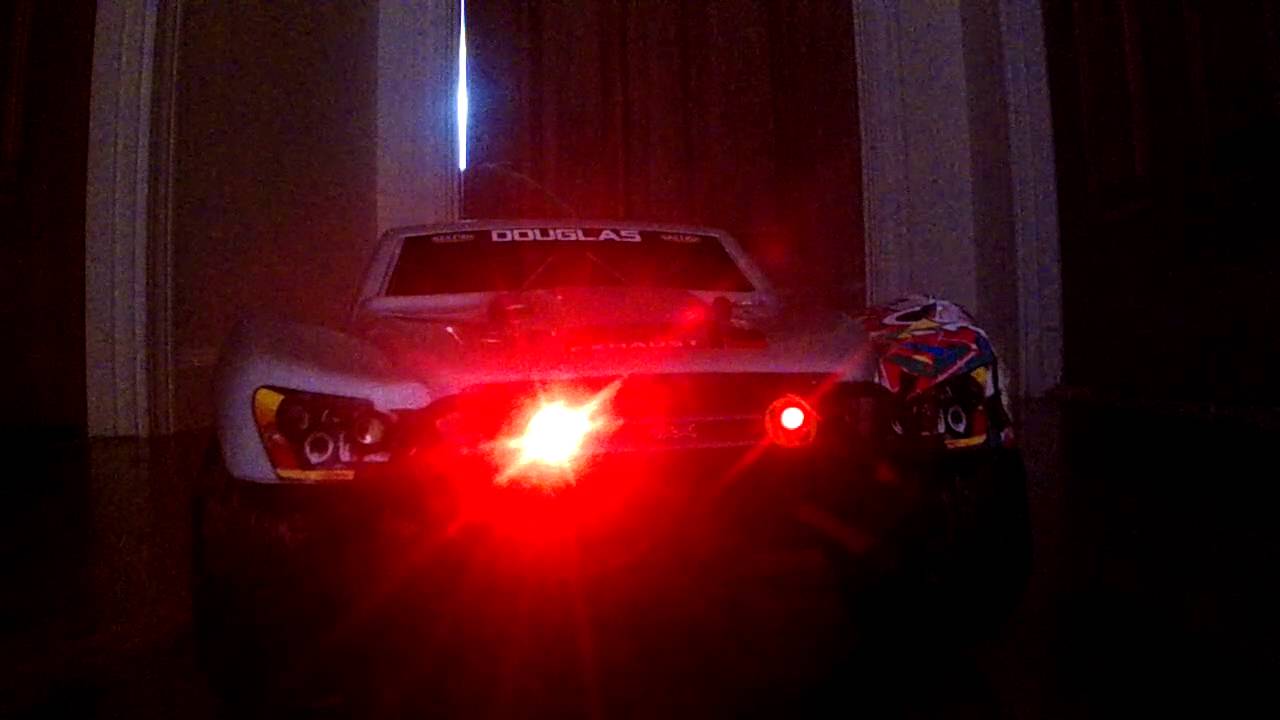 TRAXXAS SLASH LIGHT KIT IN ACTION - YouTube