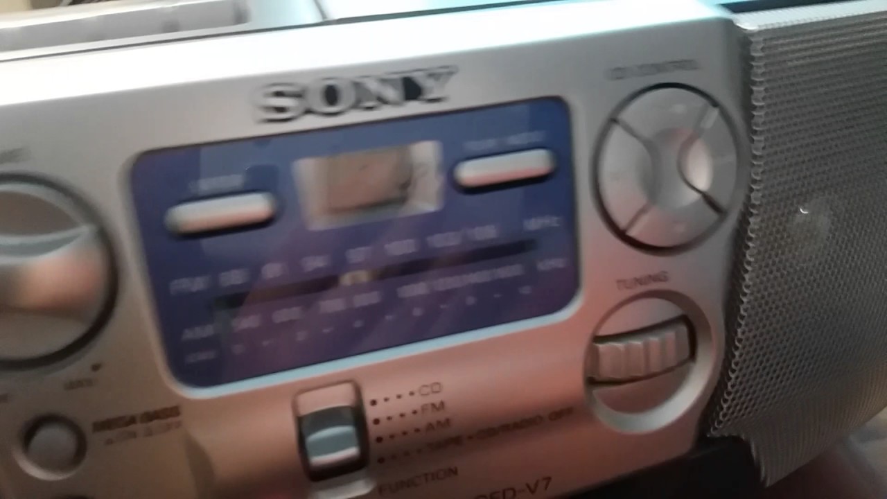 Sony CFD-V7 CD radio casette-corder - YouTube