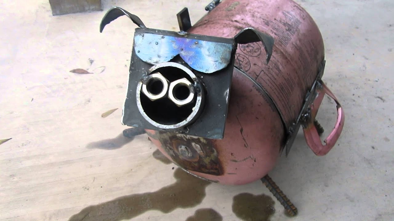 Fat Piggy Freon Drum Grill By JPlaiaSteelArt - YouTube
