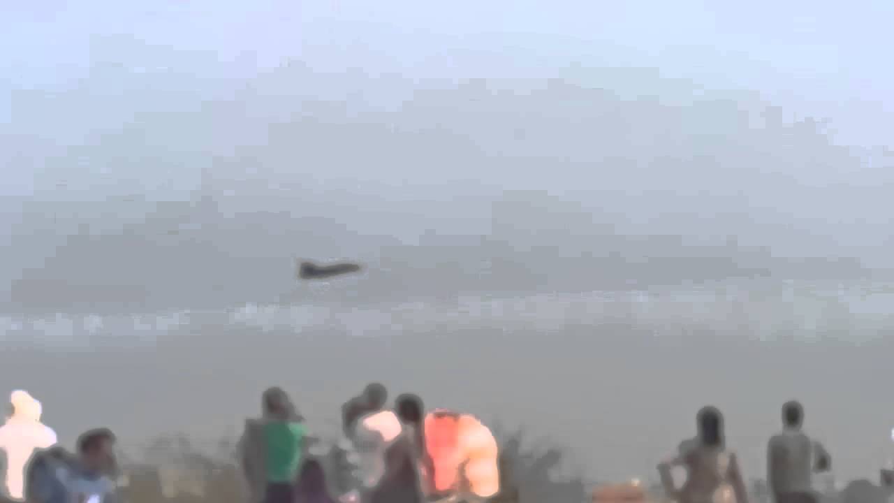 Mighty Blue Angels - Thunder over the Boardwalk - YouTube