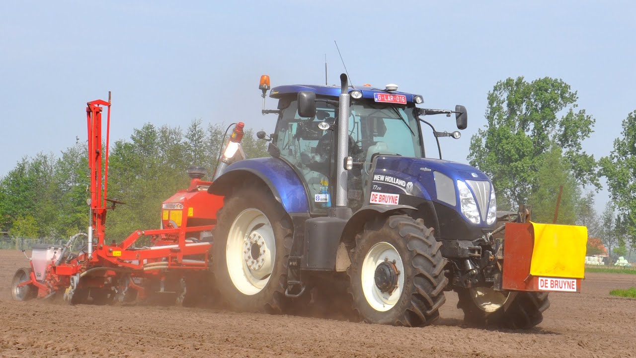 New Holland T7.210 Blue Power & Becker Aeromat - Loonw. De Bruyne ...