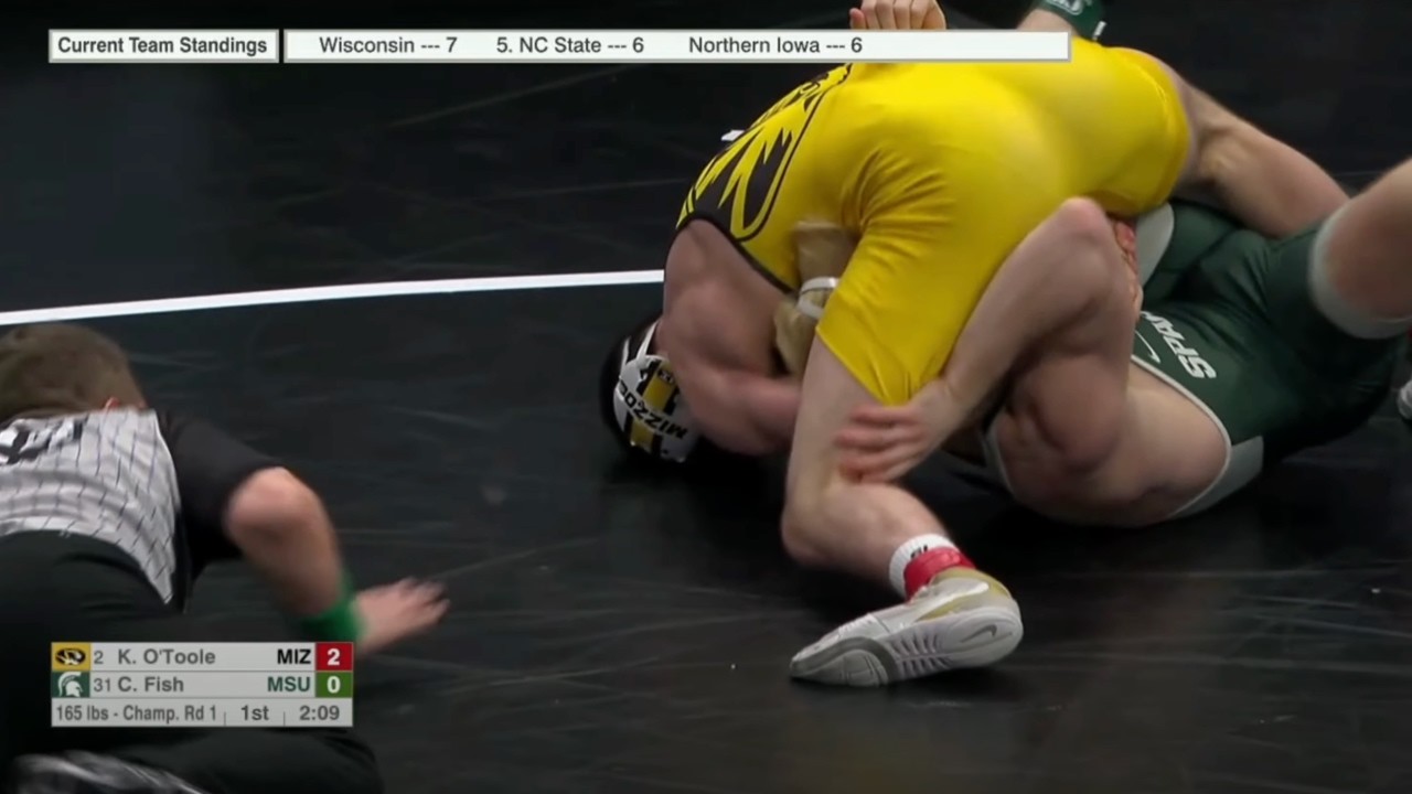 165lbs Keegan O'Toole (Missouri) vs Caleb Fish (Michigan State) - YouTube