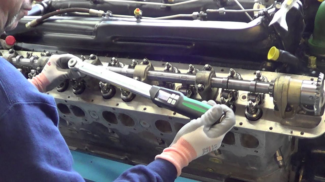 Messerschmitt Bf-109 DB 605 inside - YouTube
