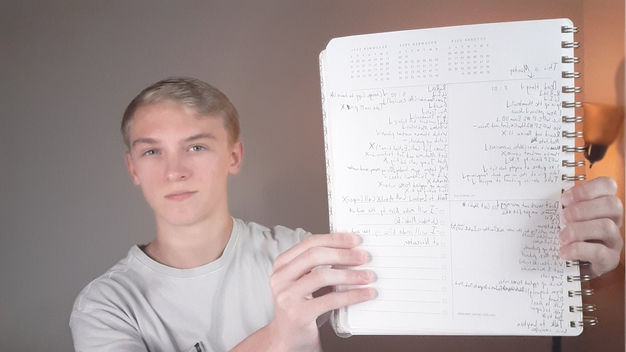 A brilliant guide on how to effectively use task lists - YouTube