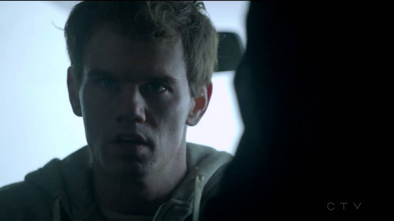 Hostage threat scene #7 - Priyanka Chopra/Alex Parrish - Quantico (tv ...