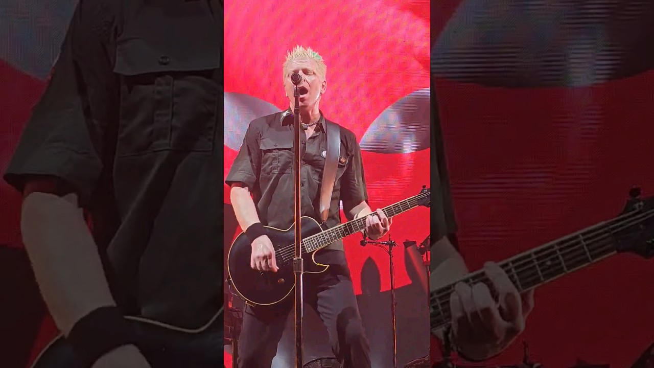 The Offspring Self Esteem Live 2023 - YouTube