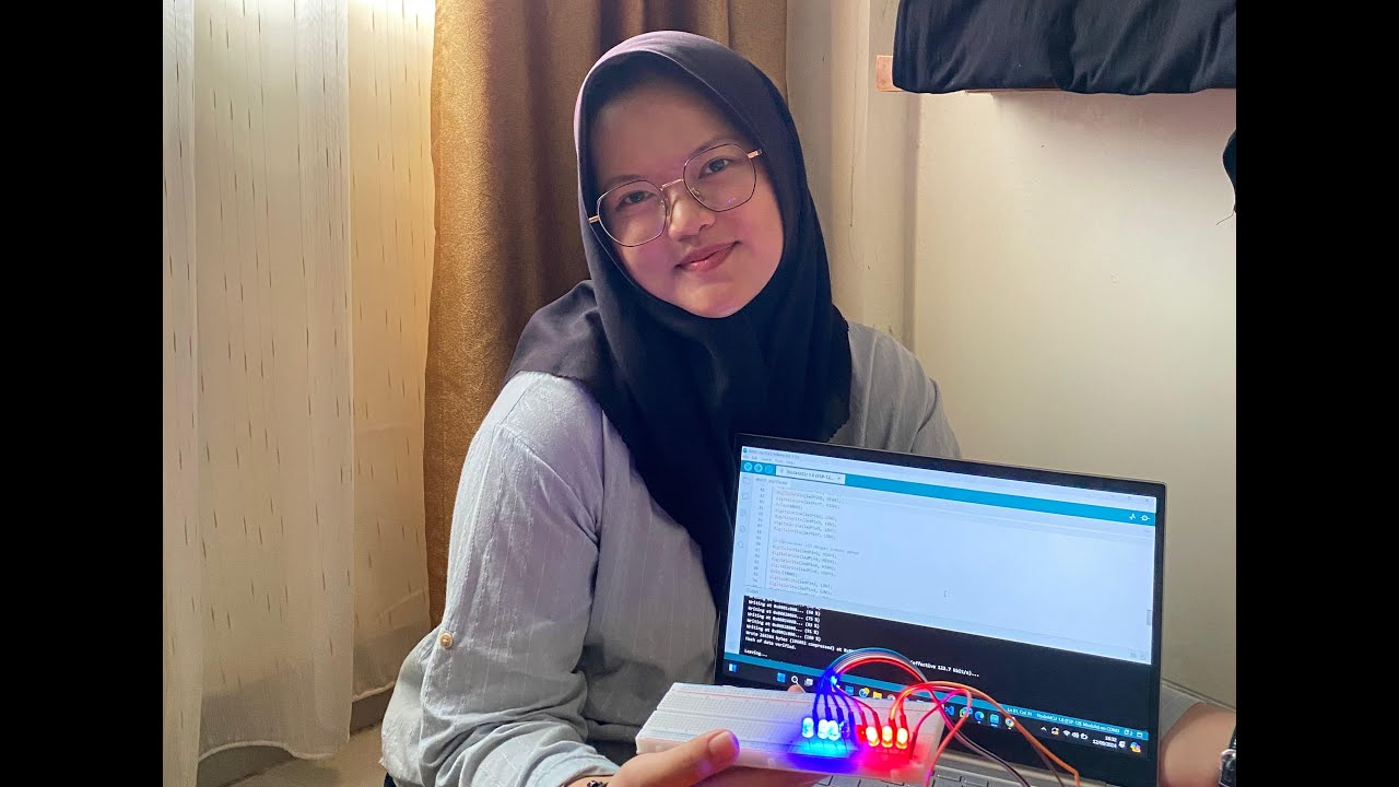 Tugas IOT Artistik LED Node MCU || Keysha Dwi Nova Rohima 2215061047 - YouTube