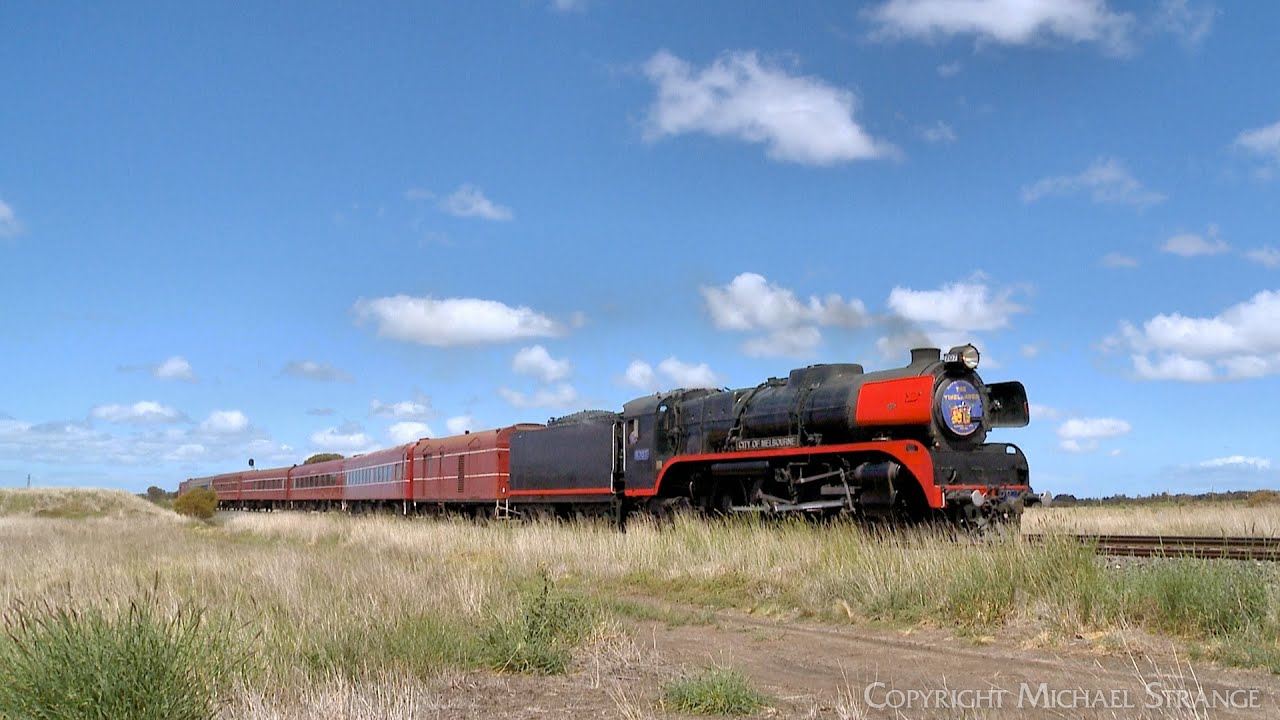 707 Operations R707 'The Vinelander' Steam Train To Ballarat (1/11/2024 ...