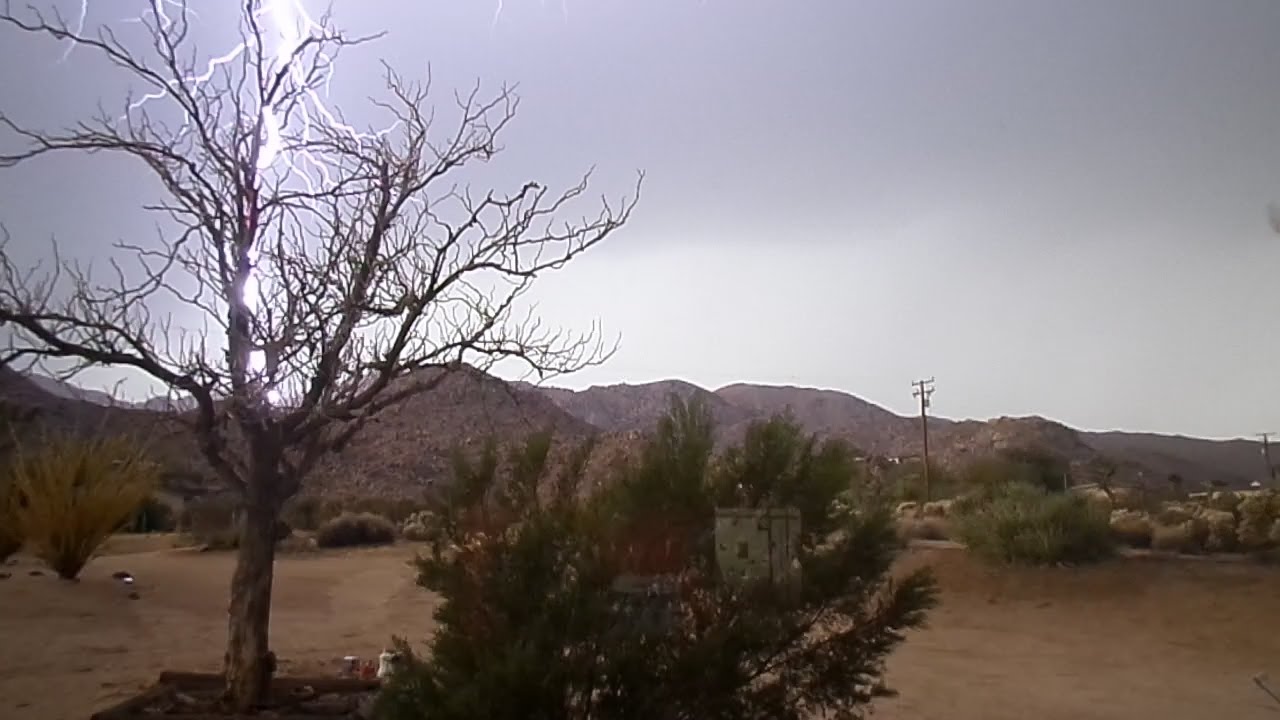 CRAZY Thunder Storm "Holy Crap!" - YouTube