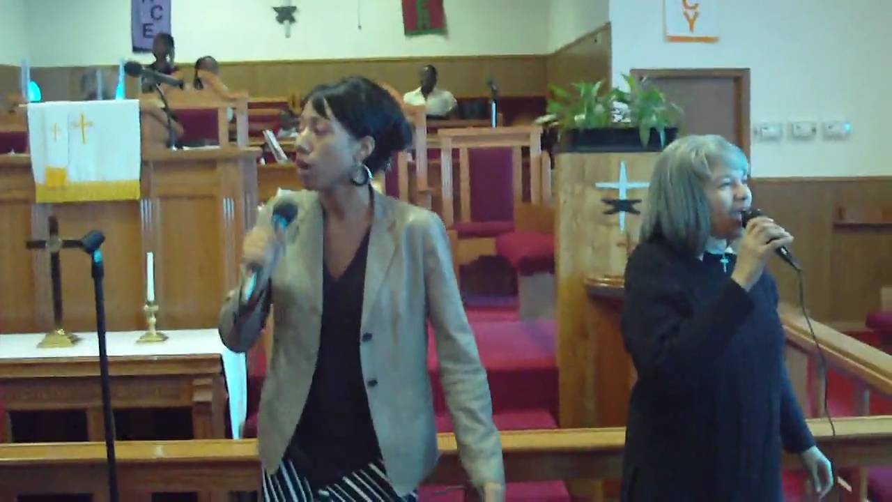 Naomi-Ruth McFadden & Genesis Praise Team - YouTube
