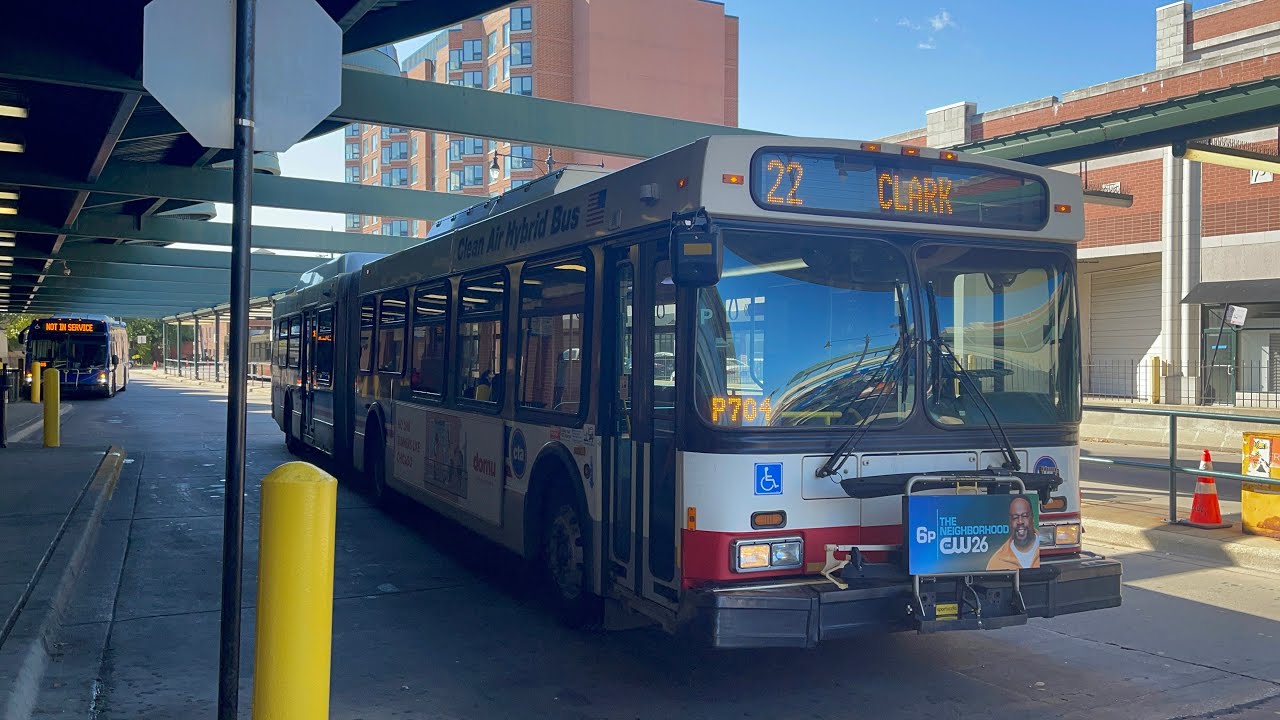 CTA 2008 New Flyer DE60LF Bus 4106 On Rt 22 Clark - YouTube
