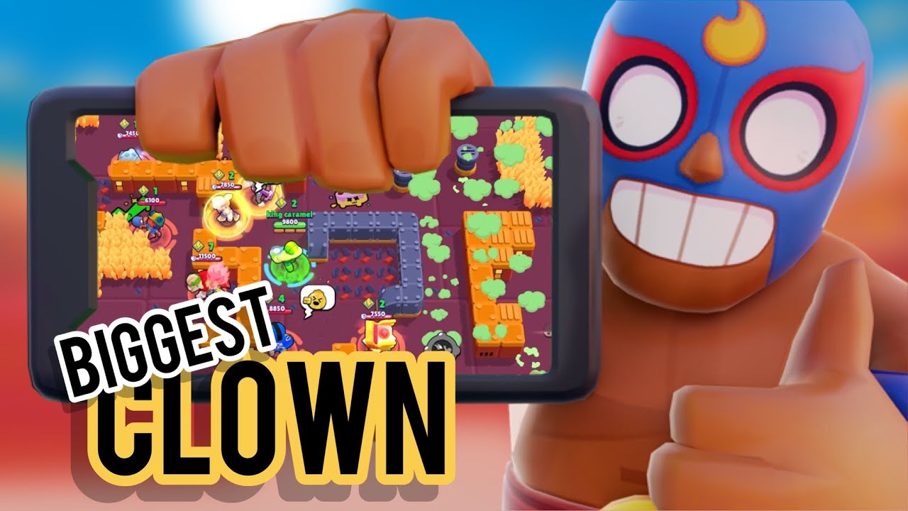 Playing with the biggest clown for 1 april - YouTube