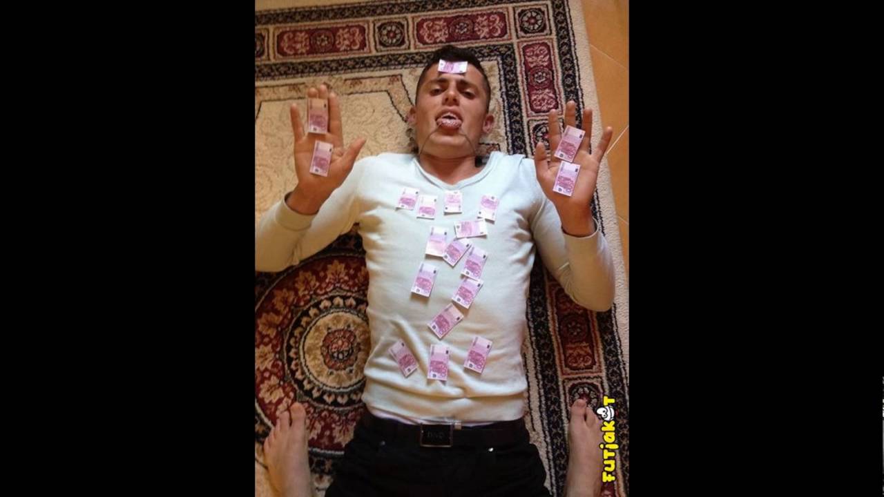 Barcaleta dhe foto per te qeshur !! - YouTube