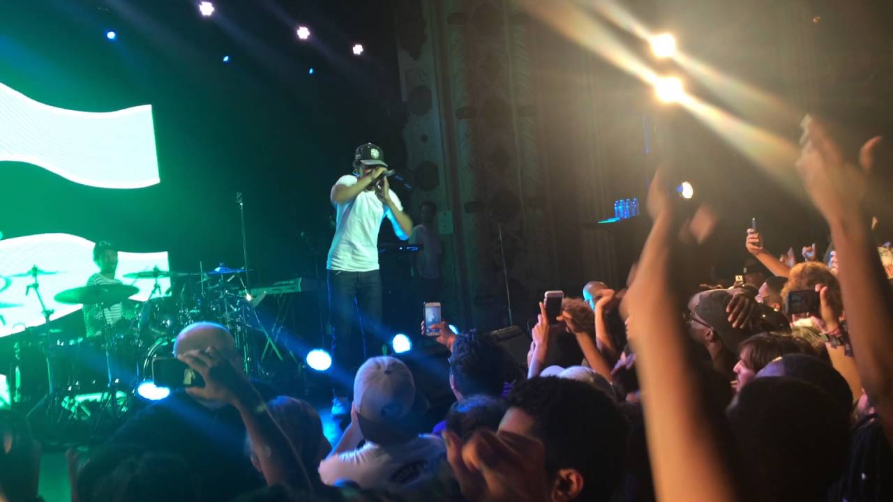 All Night (live) - Chance The Rapper - YouTube
