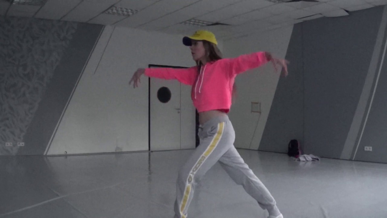 Me practicing dance moves (random) (5) #ncoclub #tempsleves - YouTube