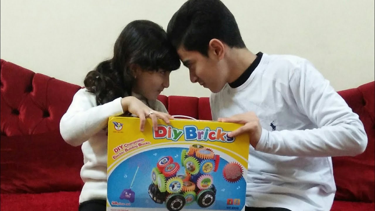 #1 un boxing (Diy Bricks) - YouTube