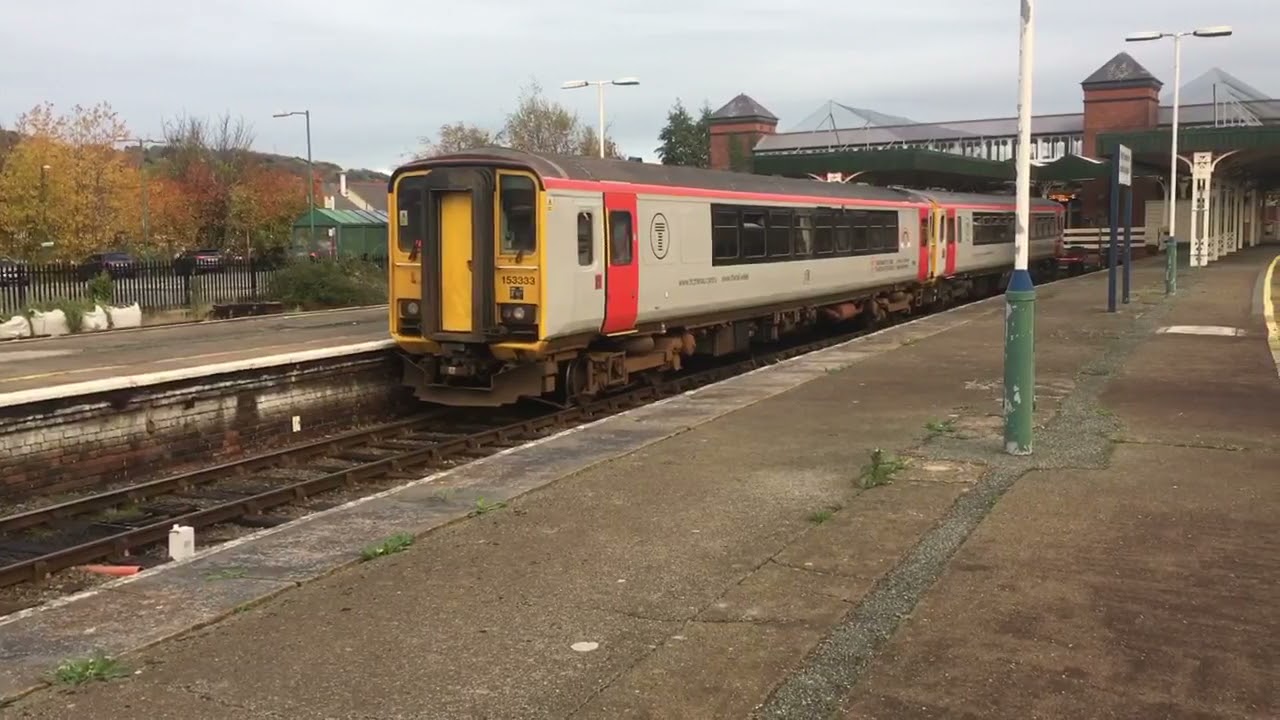 TFW Class 153 Starting up in Llandudno Junction Station - YouTube