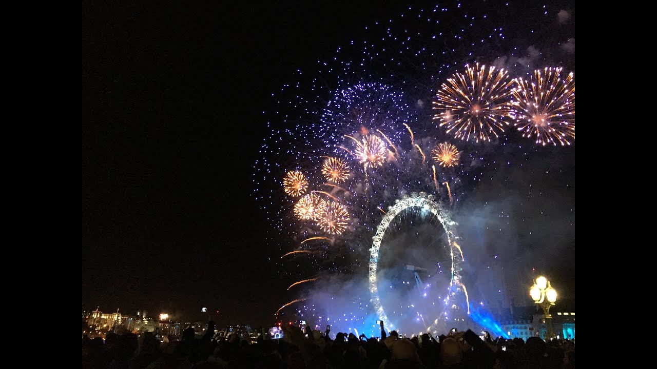 London New Year's Eve - London Fireworks 2020 - YouTube