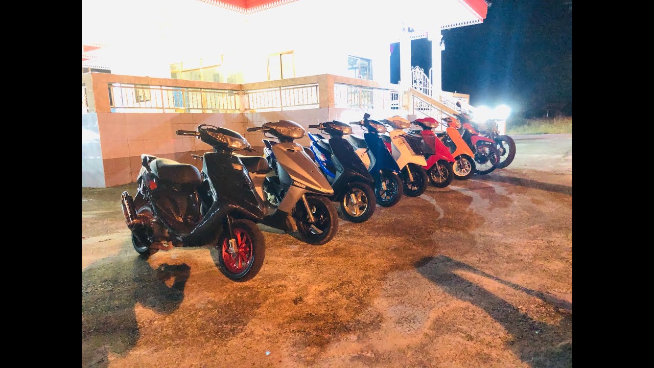 Yamaha ZR evolution try to topspeed - YouTube
