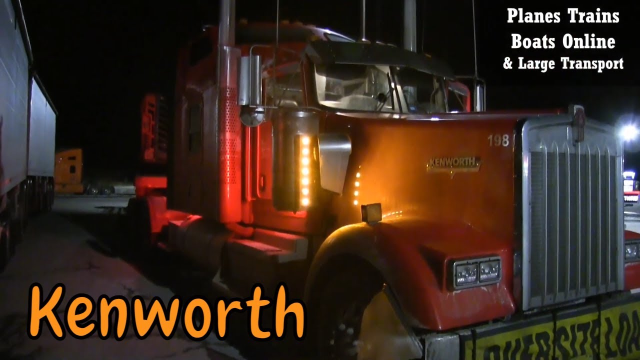 Red Kenworth W900 With Oversize Load At Truck Stop - YouTube