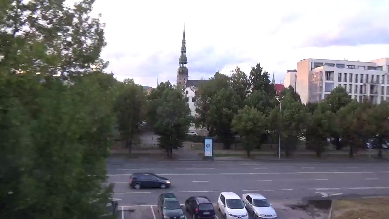 Riga: Zugausfahrt aus dem Bahnhof / Train exit from the station # 30.08 ...