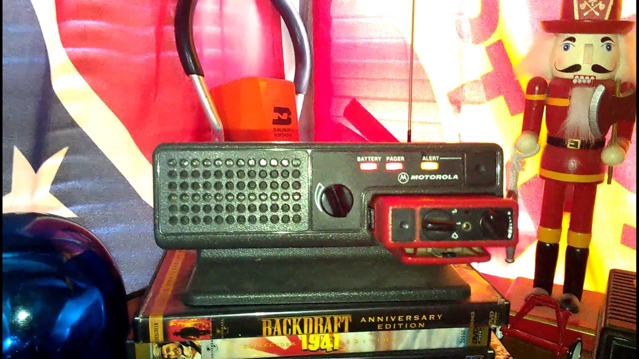 Motorola minitor 2/II alerting - YouTube