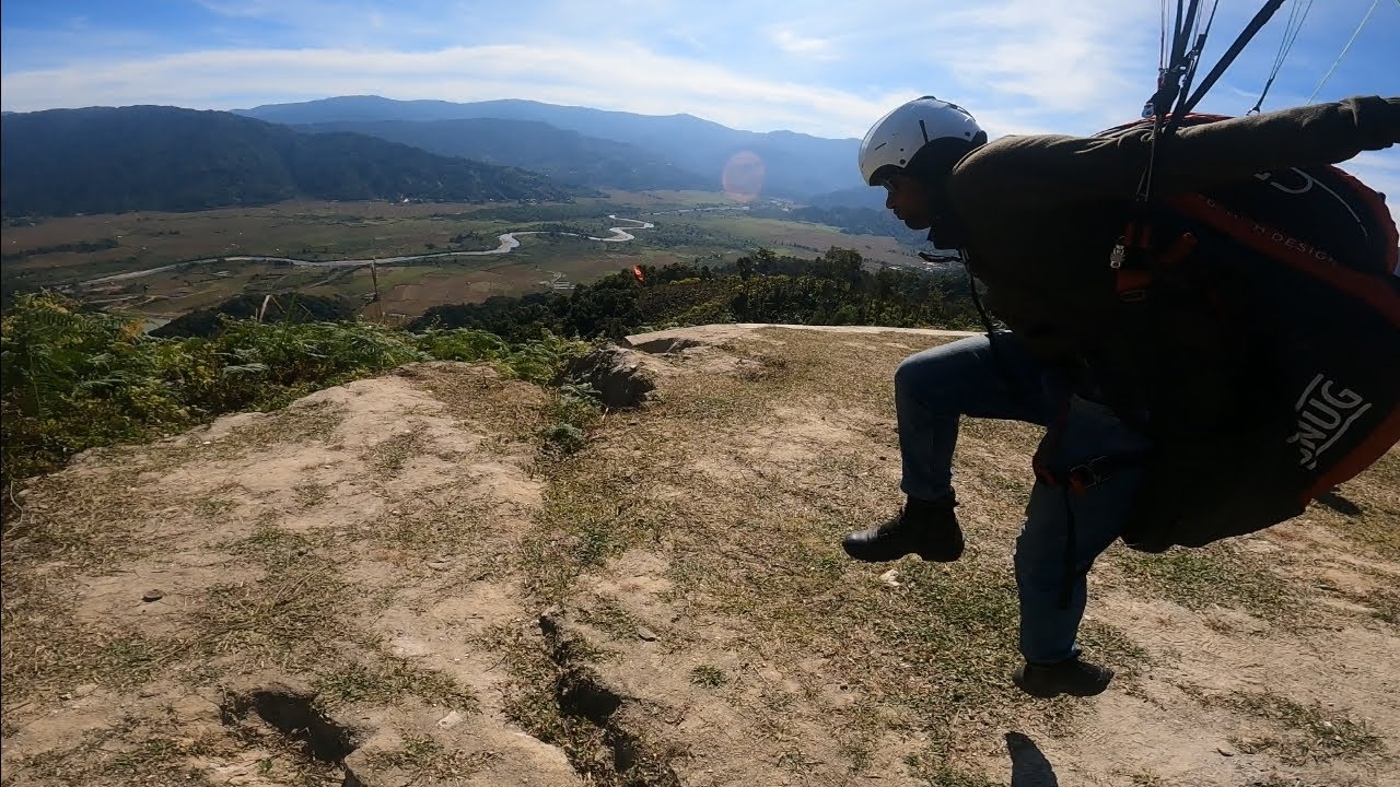 Paragliding Accident Video | Advance paragliding Course close save ...