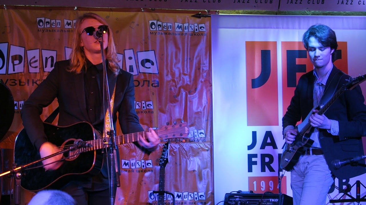 Лев и Никита - Sunday Morning исп Lou Reed - YouTube